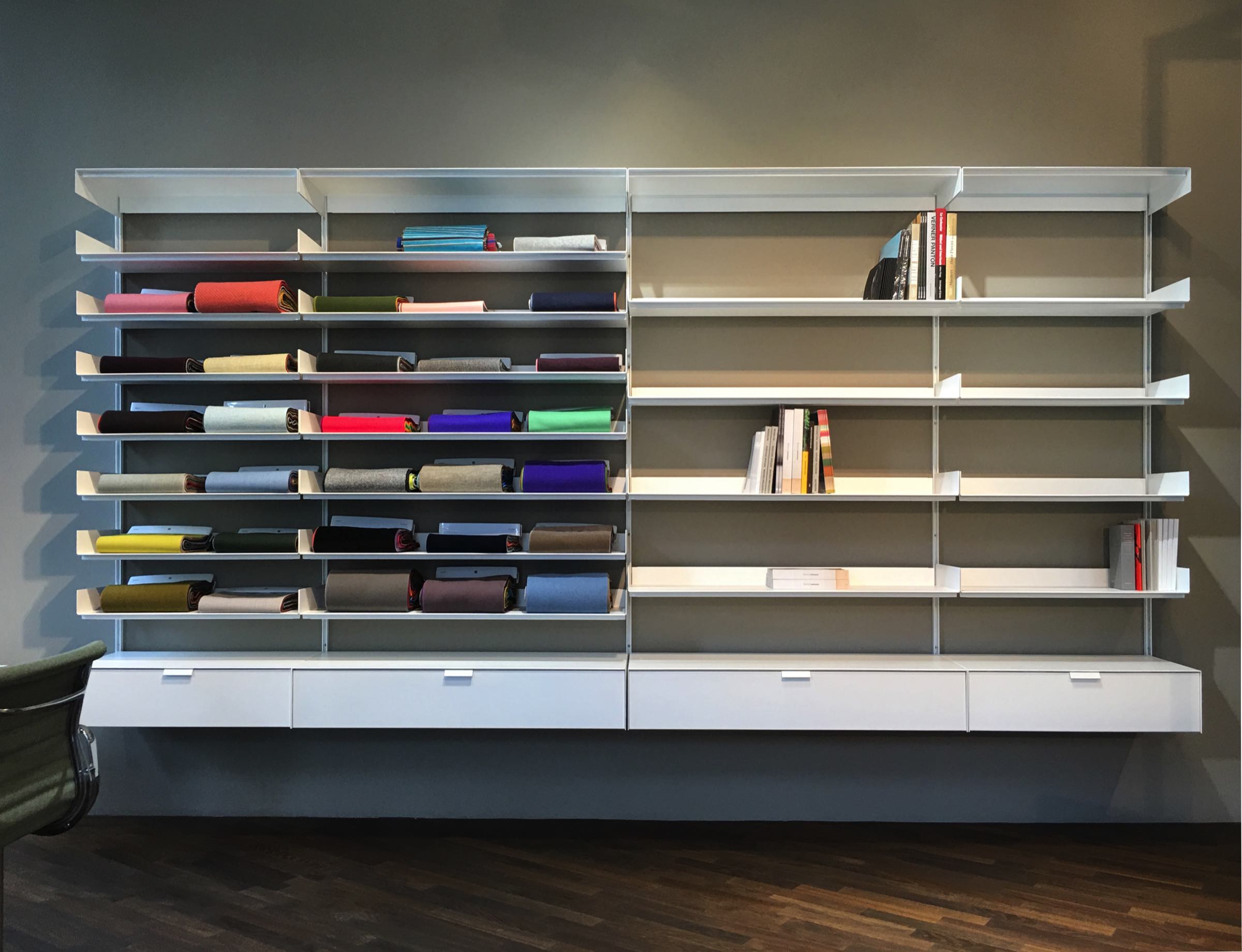 System M Shelf Gallery